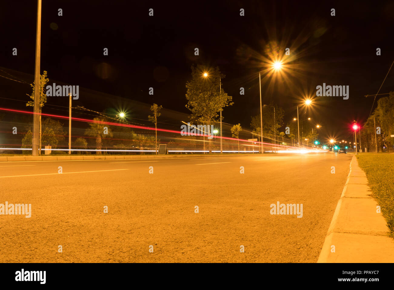Car headlights long exposure hi-res stock photography and images - Alamy