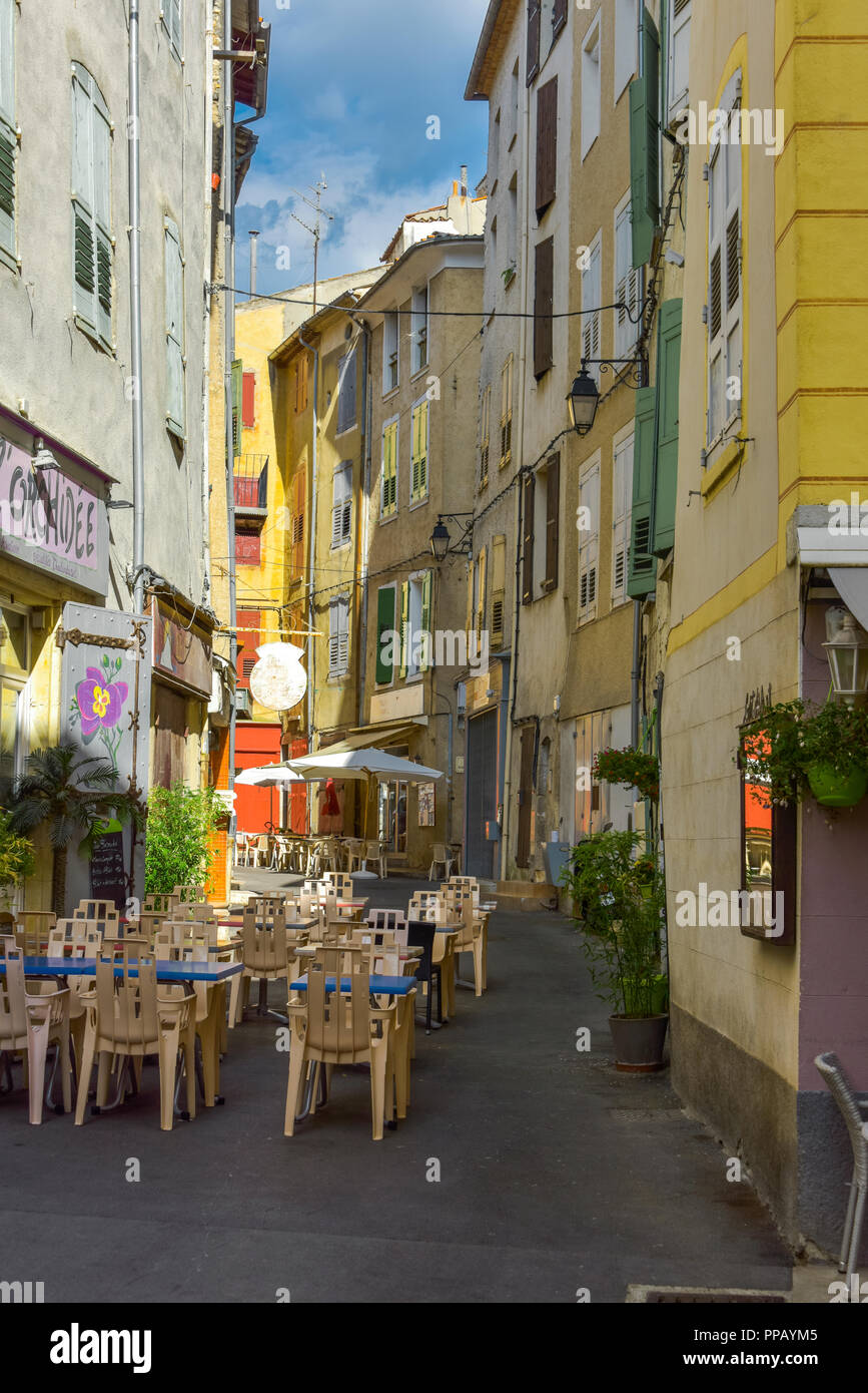 Riez france hi-res stock photography and images - Alamy