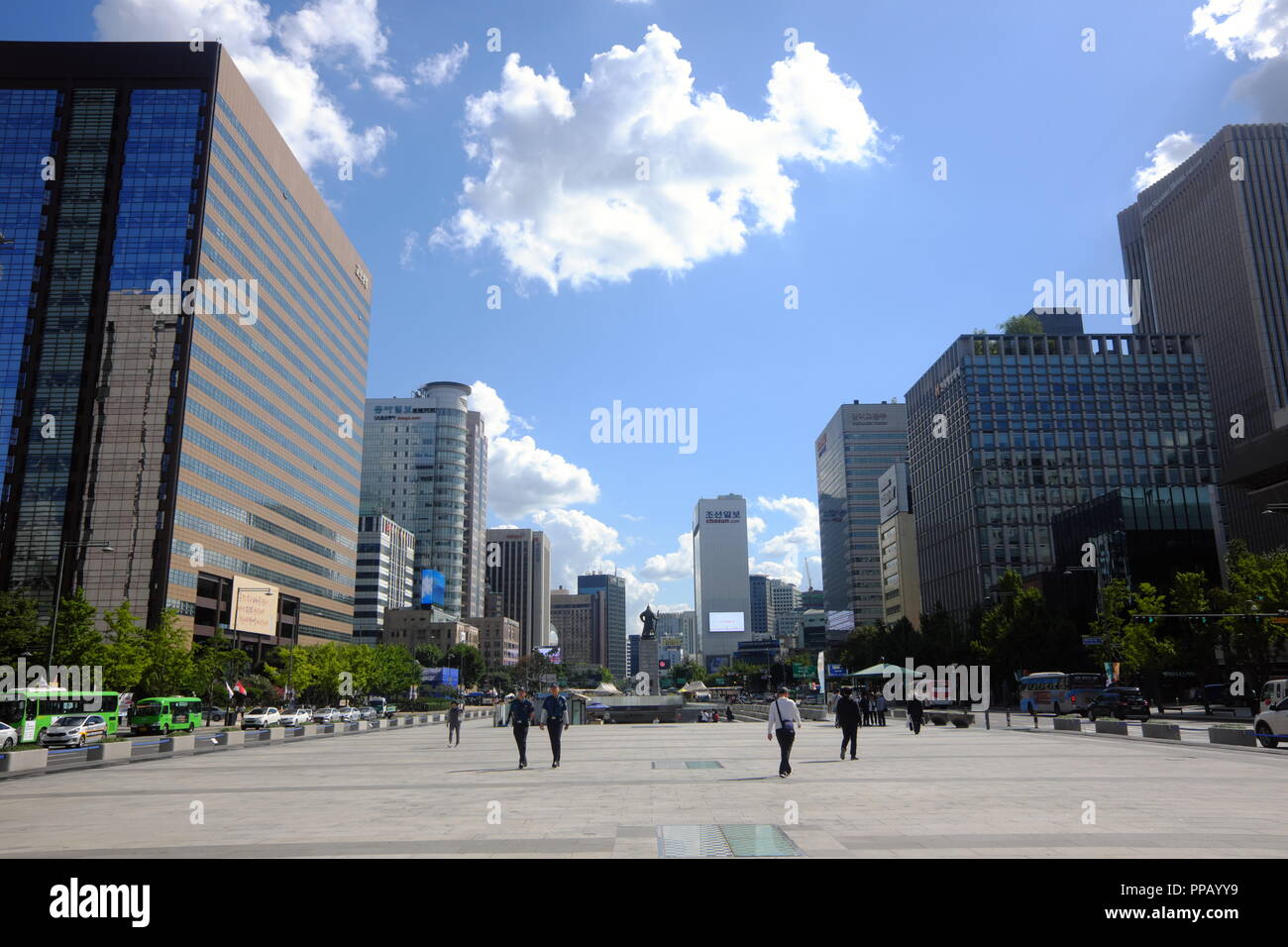 Gwang hwa mun Square, Seoul, South Korea Stock Photo - Alamy