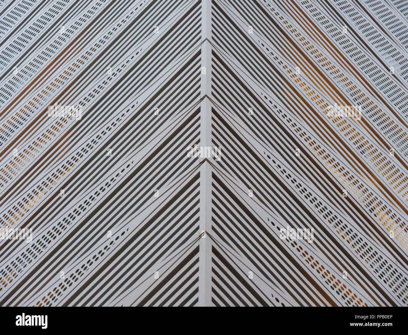 corner of steel architecture corporate building Stock Photo - Alamy