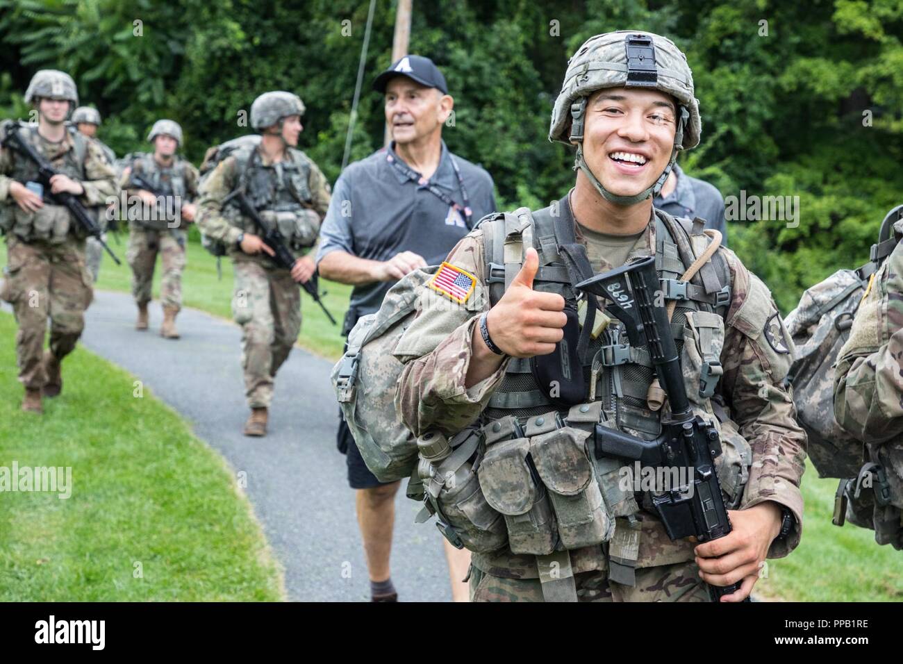 Members of the U.S. Military Academy Class of 2022, USMA leadership ...