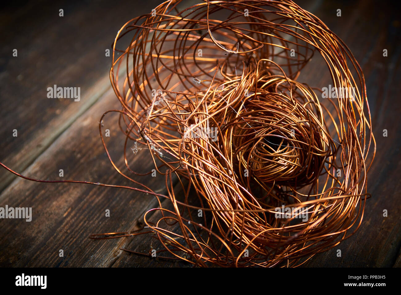 Wire engineering hi-res stock photography and images - Alamy