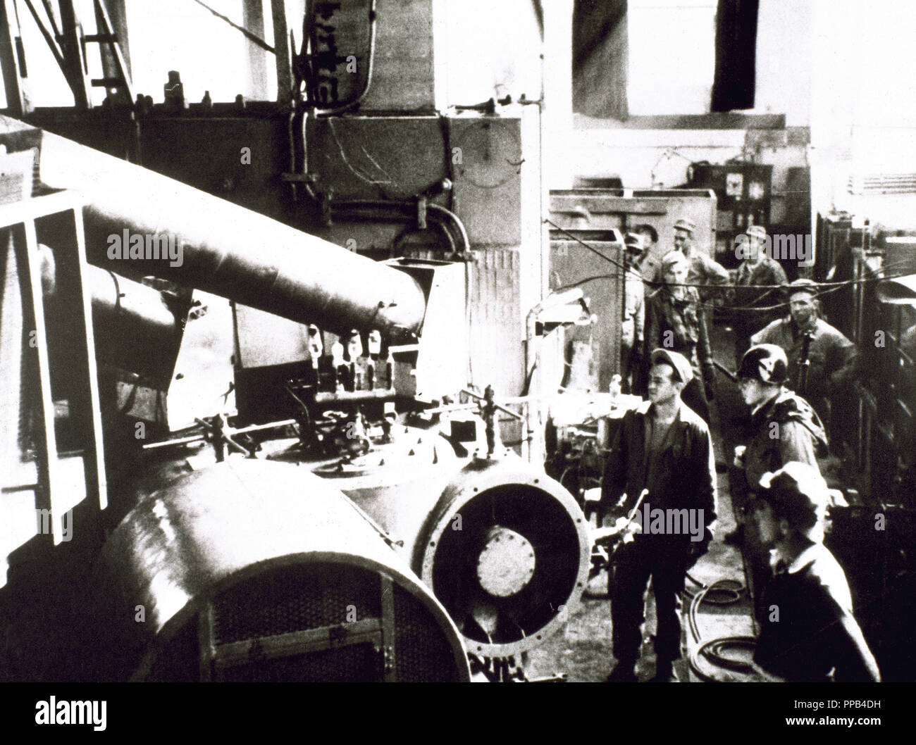 Laboratorio nuclear hi-res stock photography and images - Alamy