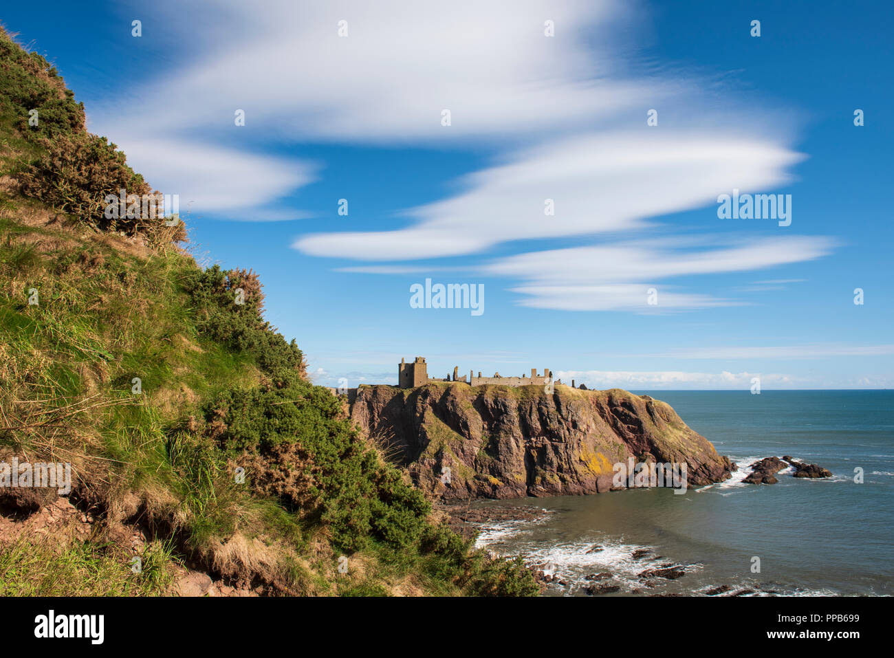 Impregnable castle hi-res stock photography and images - Alamy