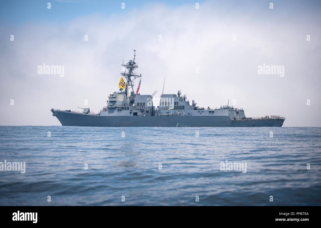 OCEAN (Aug. 17, 2018) – The guided-missile destroyer USS Dewey (DDG 105 ...