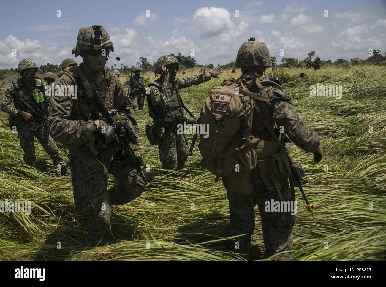 TANDUO BEACH, MALAYSIA – U.S. Marines with Lima Company, Battalion ...