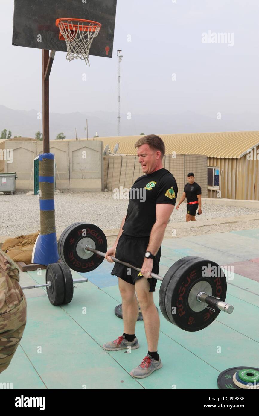 A Raider Brigade Soldier performs the Army Combat Readiness Test in ...