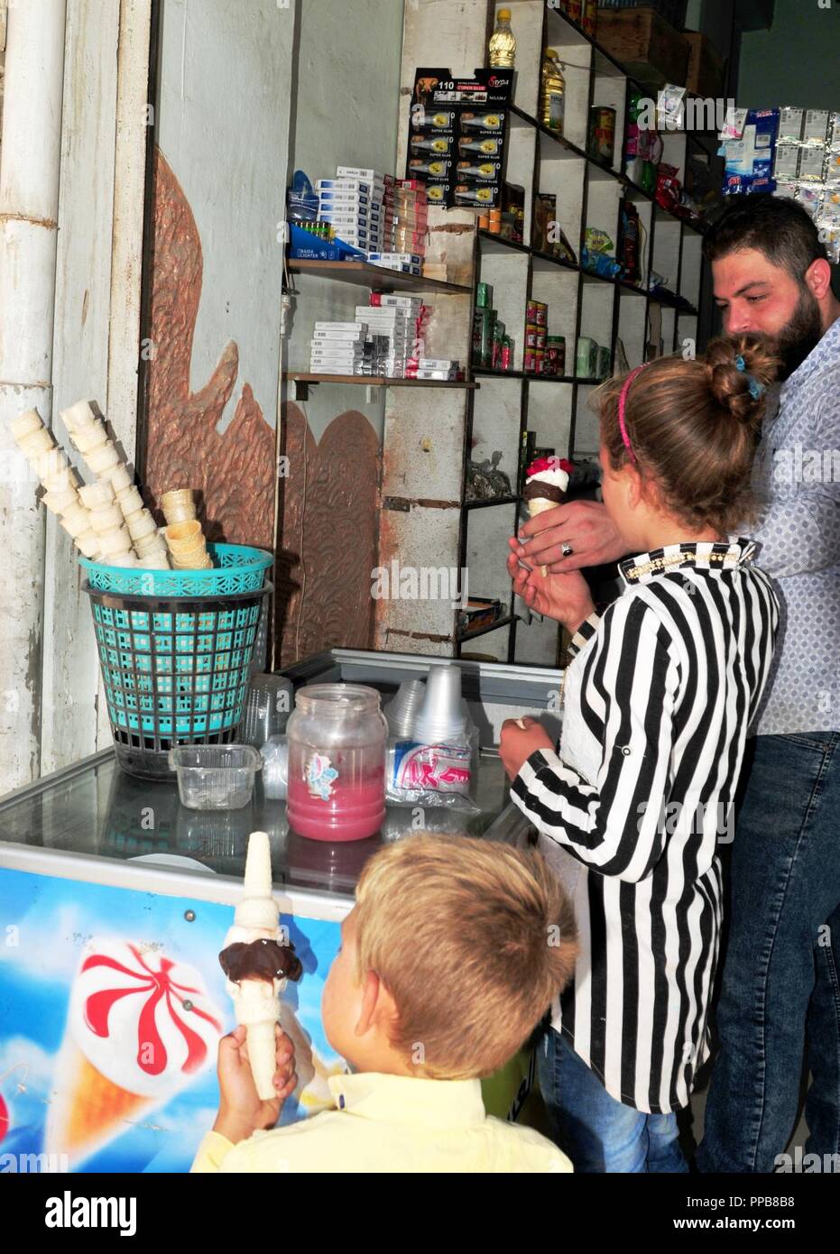 Syrian ice cream hi-res stock photography and images - Alamy