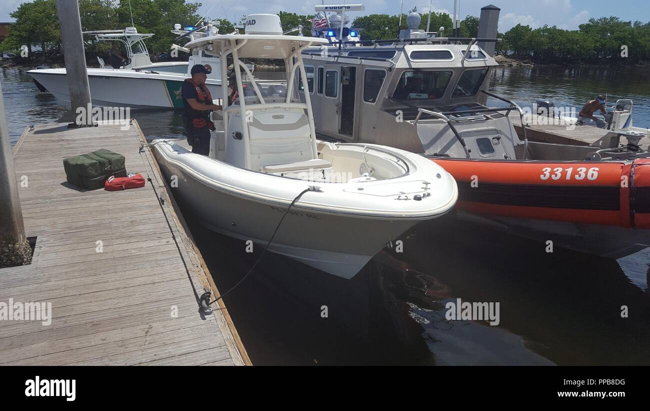 Coast guard rescue vhf hi-res stock photography and images - Alamy