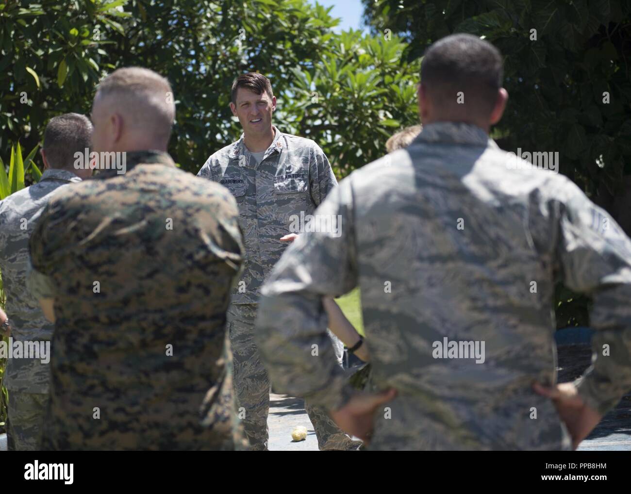 Distinguished vistors hi-res stock photography and images - Alamy