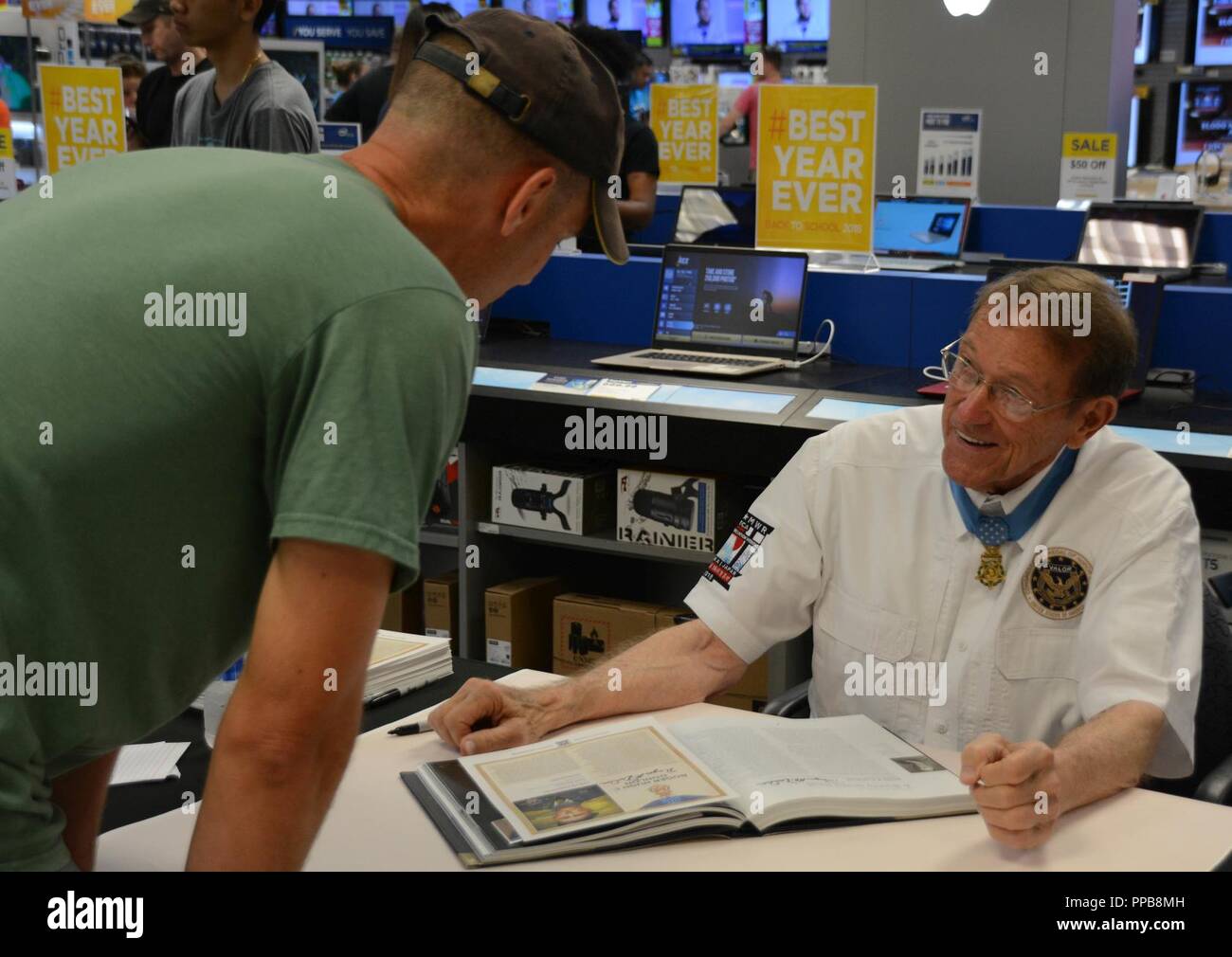 Japan (Aug. 18, 2018) Medal of Honor Recipient Col. (ret.) Roger Donlon ...