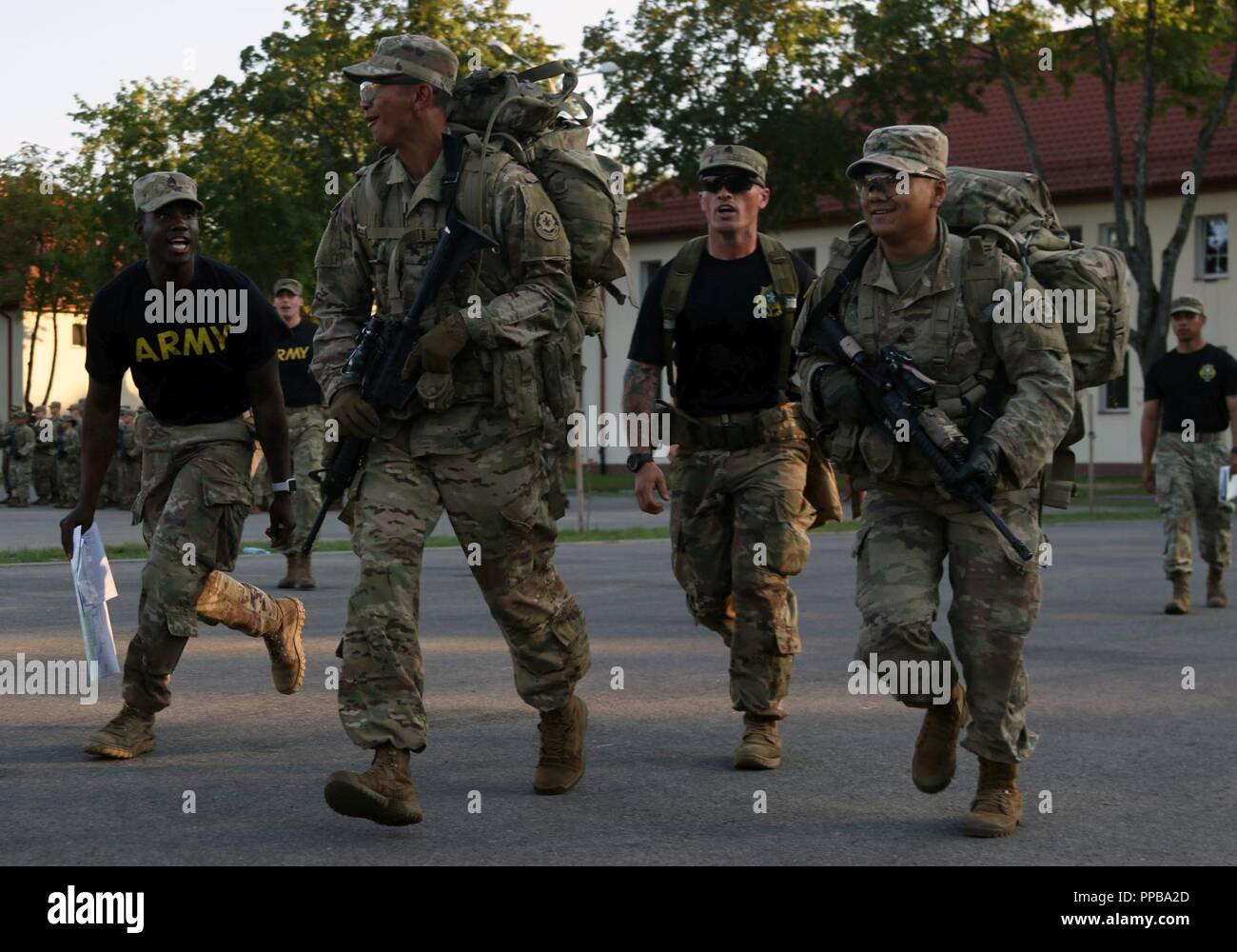 War time resilience hi-res stock photography and images - Alamy