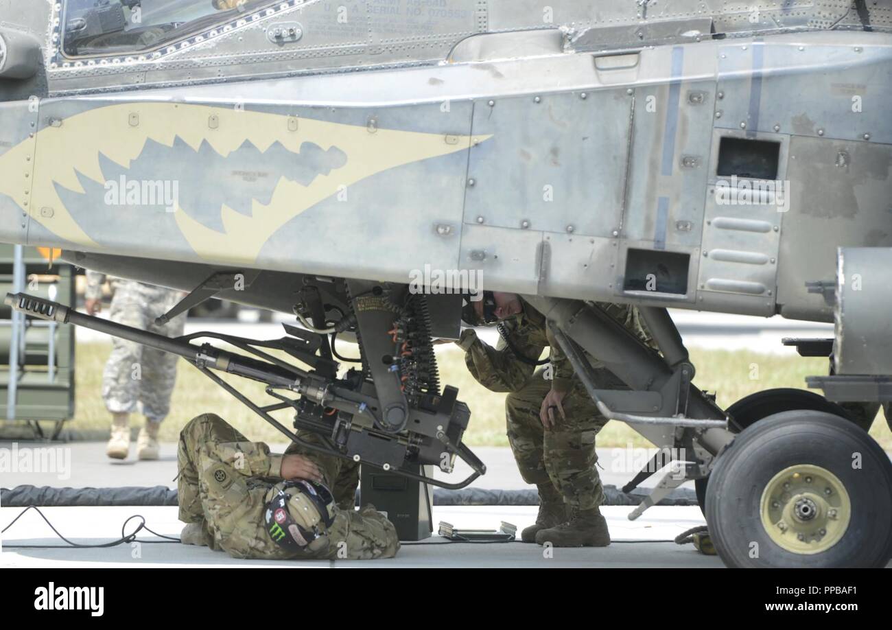 30 mm m230 chain gun hi-res stock photography and images - Alamy
