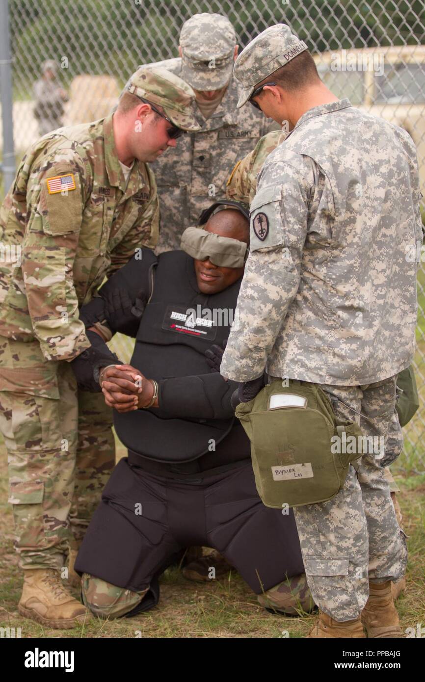 391st military police battalion hi-res stock photography and images - Alamy