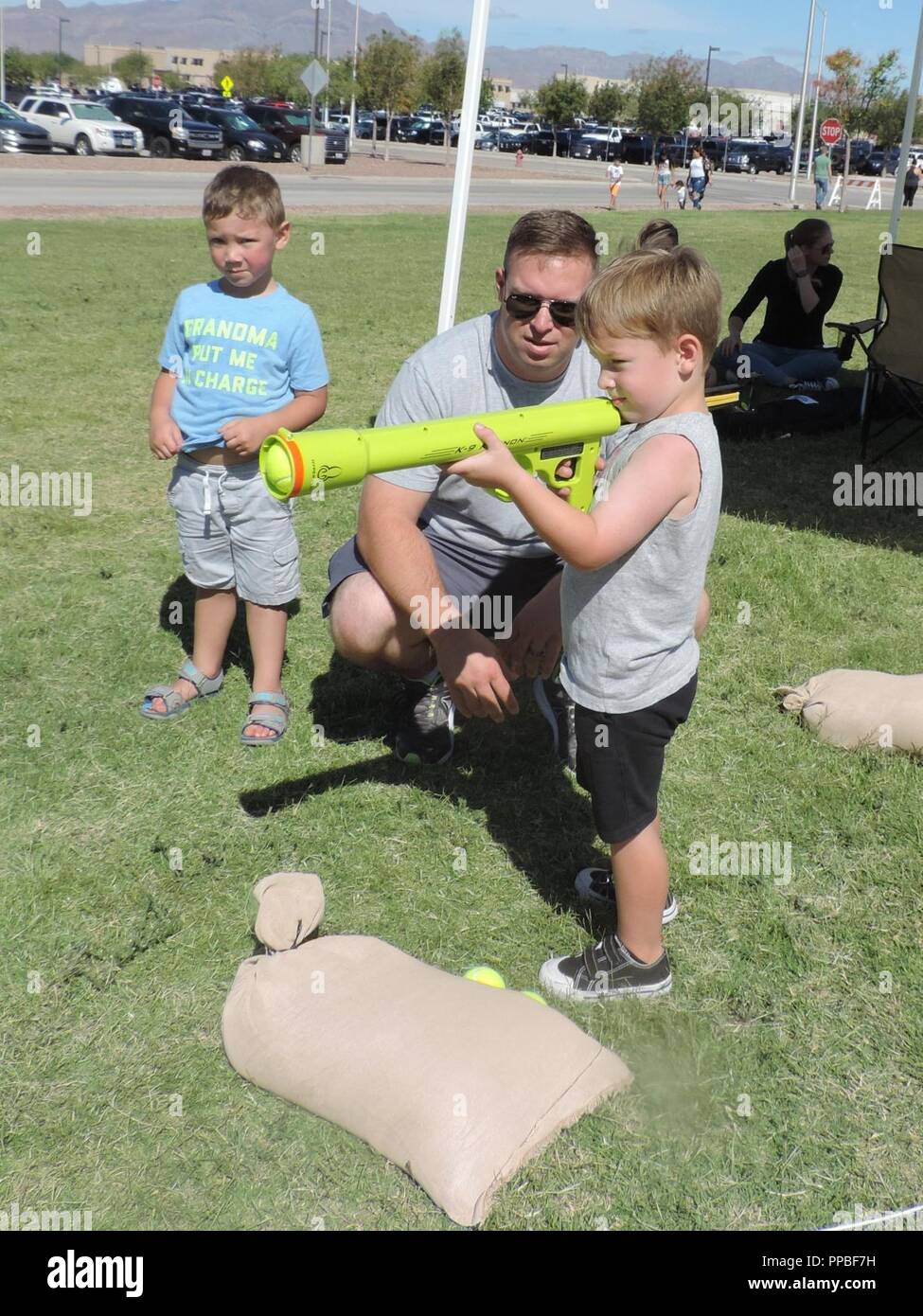 Soldiers with 3rd Armored Brigade Combat Team. 1st Armored Division ...