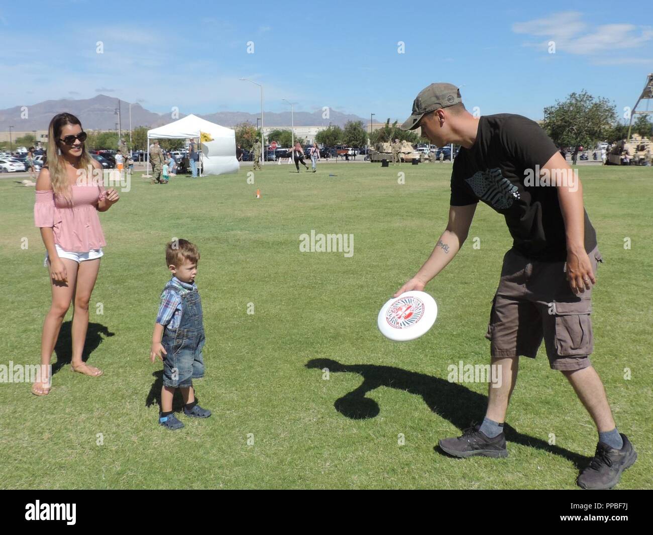 Soldiers with 3rd Armored Brigade Combat Team. 1st Armored Division ...