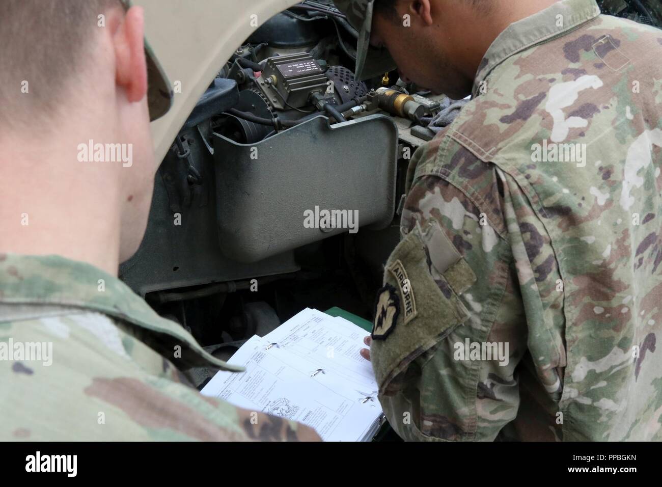 Correctly checks hi-res stock photography and images - Alamy