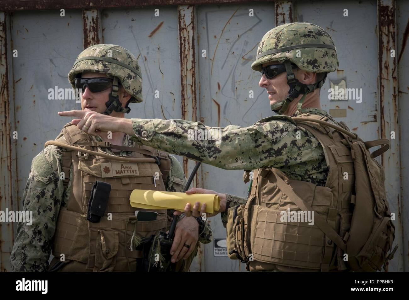 CAMP SHELBY, Miss. (Aug. 21, 2018) Lt. Cmdr. Matthew Mattivi and Lt ...