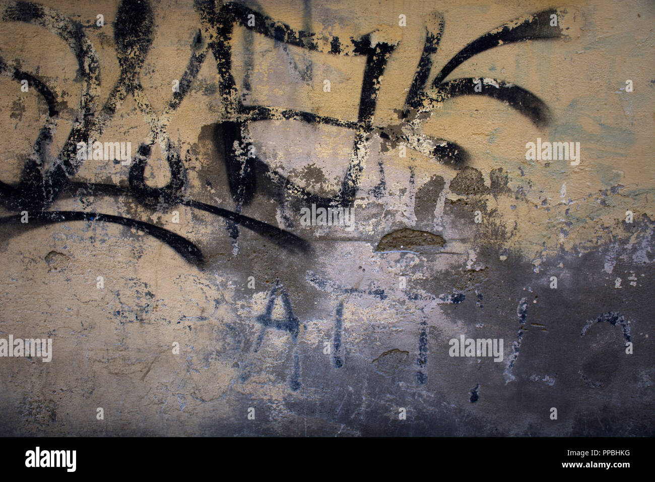 Distressed background+ street hi-res stock photography and images - Alamy