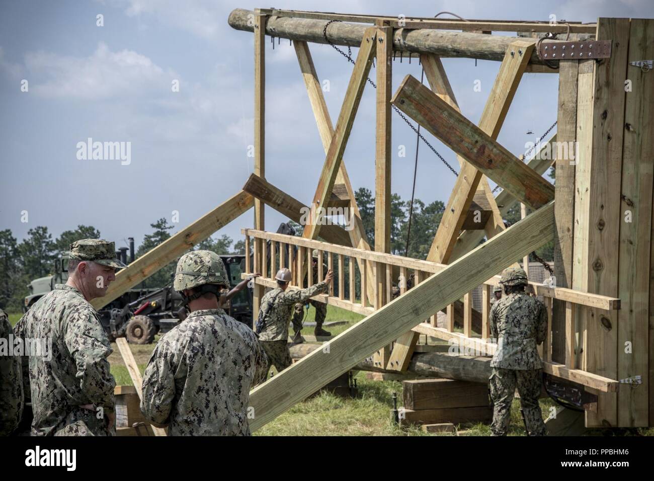 CAMP SHELBY, Miss. (Aug. 23, 2018) Builder 2nd Class Adam Henderson ...