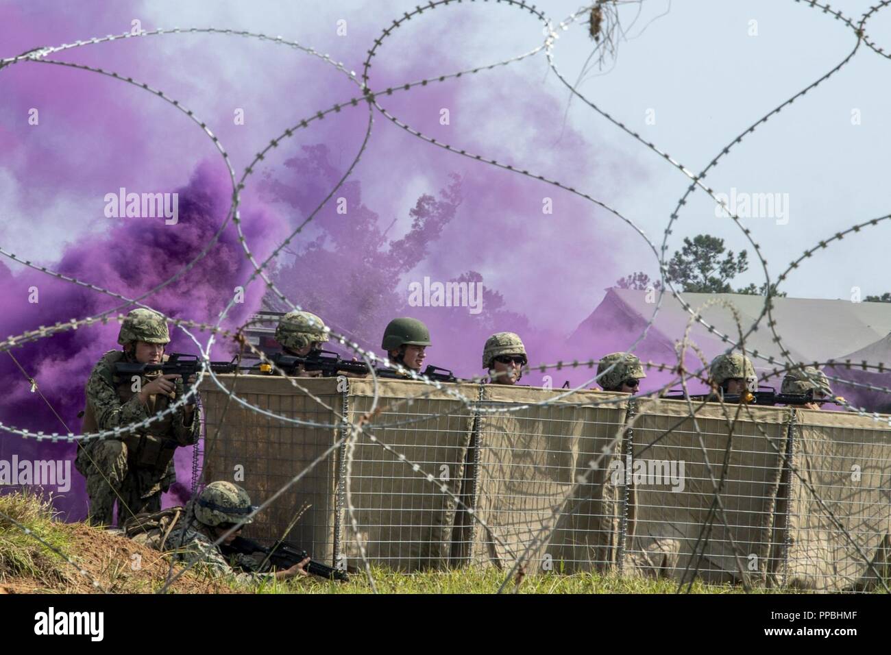 CAMP SHELBY, Miss. (Aug. 24, 2018) Seabees assigned to Naval Mobile ...