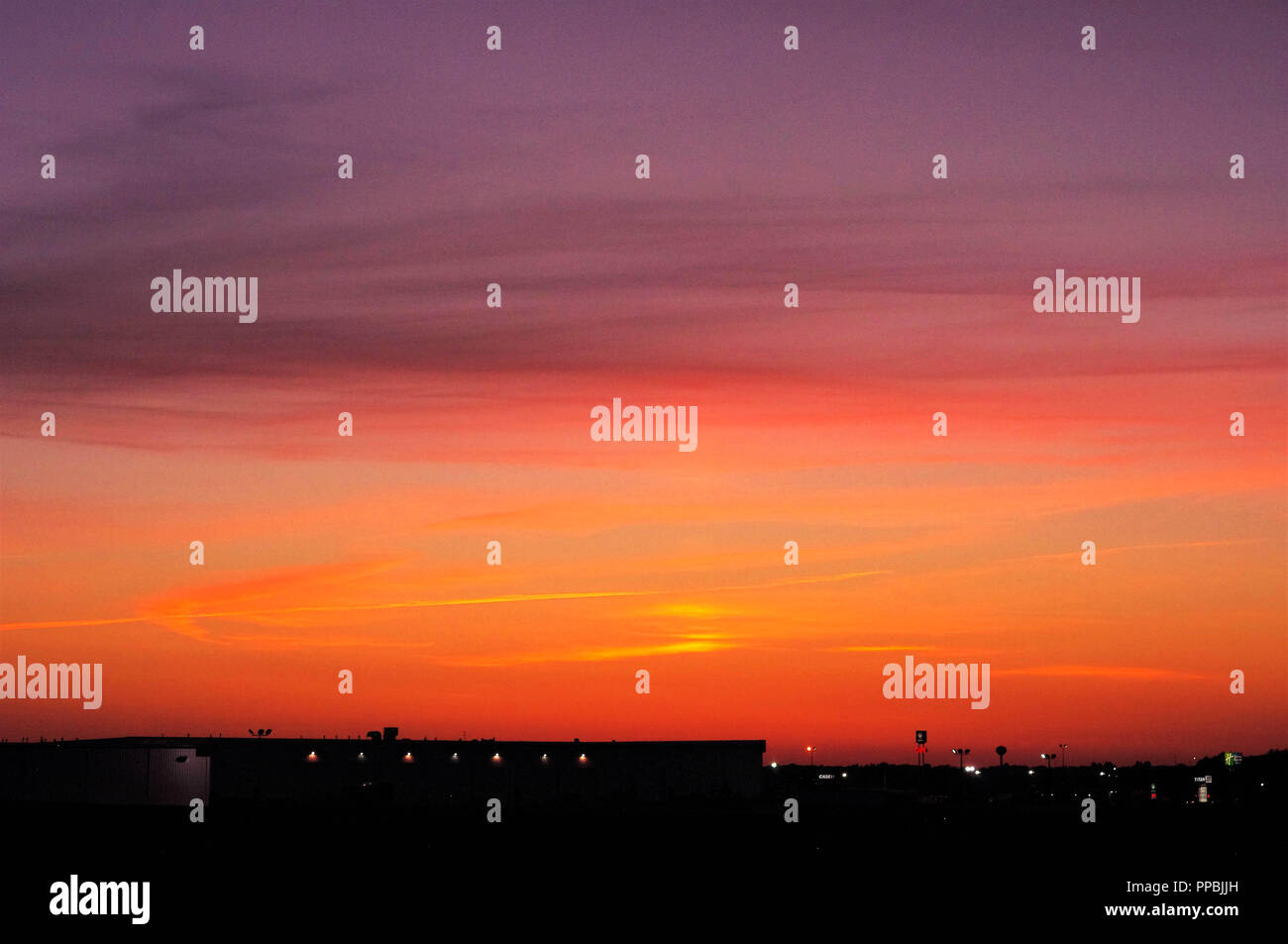 Pinkish sky hi-res stock photography and images - Alamy