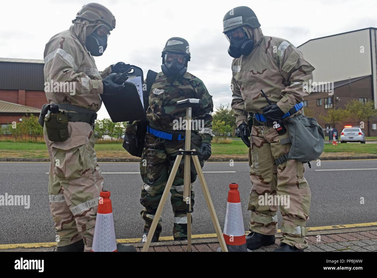 U.S. Air Force Tech. Sgt. David Kurz, 100th Operations Group training ...