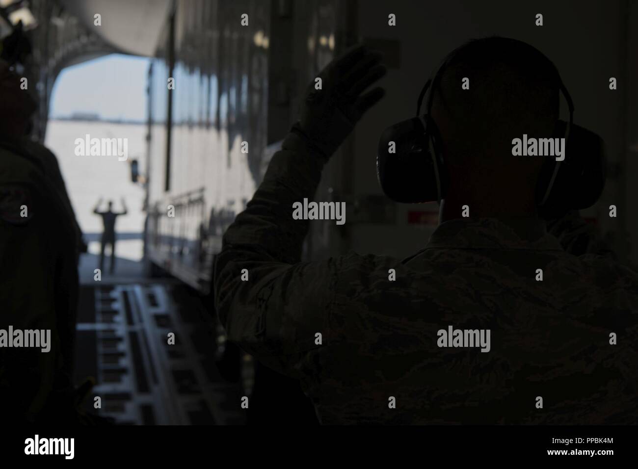 Us military command and control truck hi-res stock photography and images - Alamy
