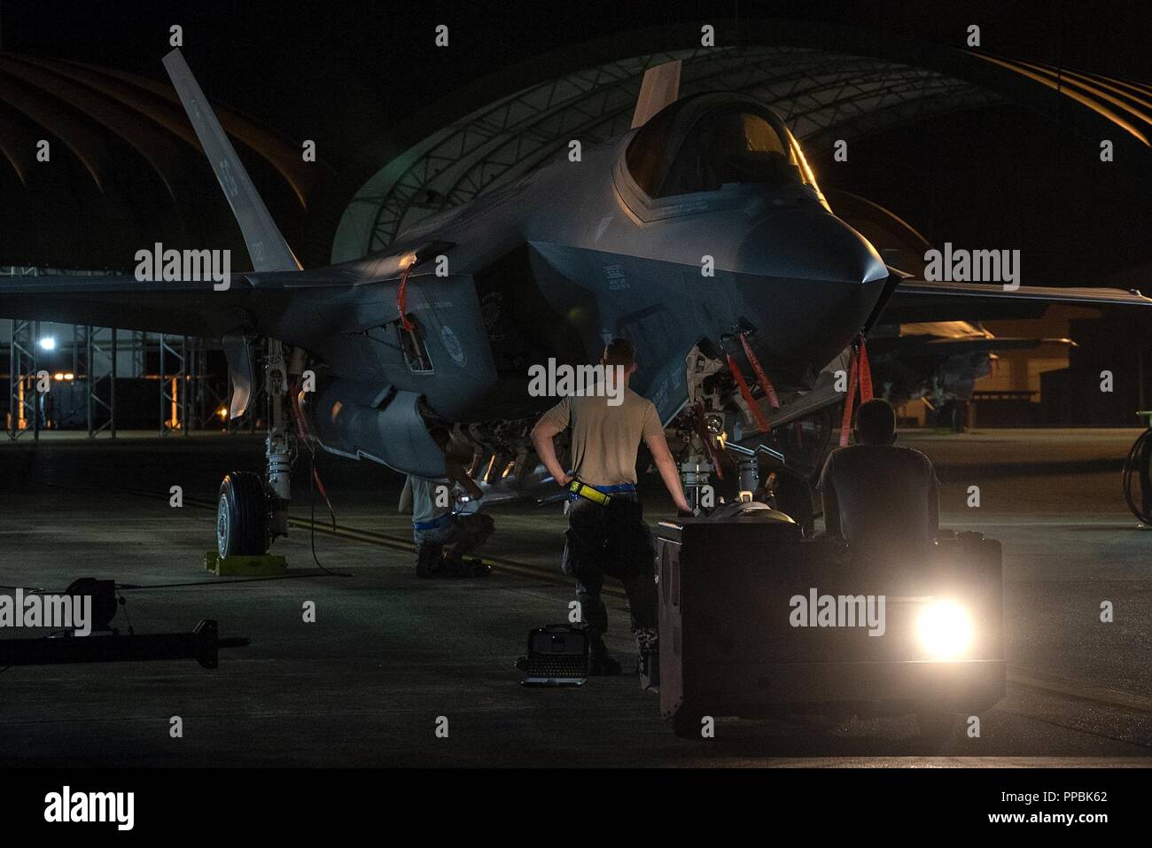 F 35 lightning ii missile hi-res stock photography and images - Alamy