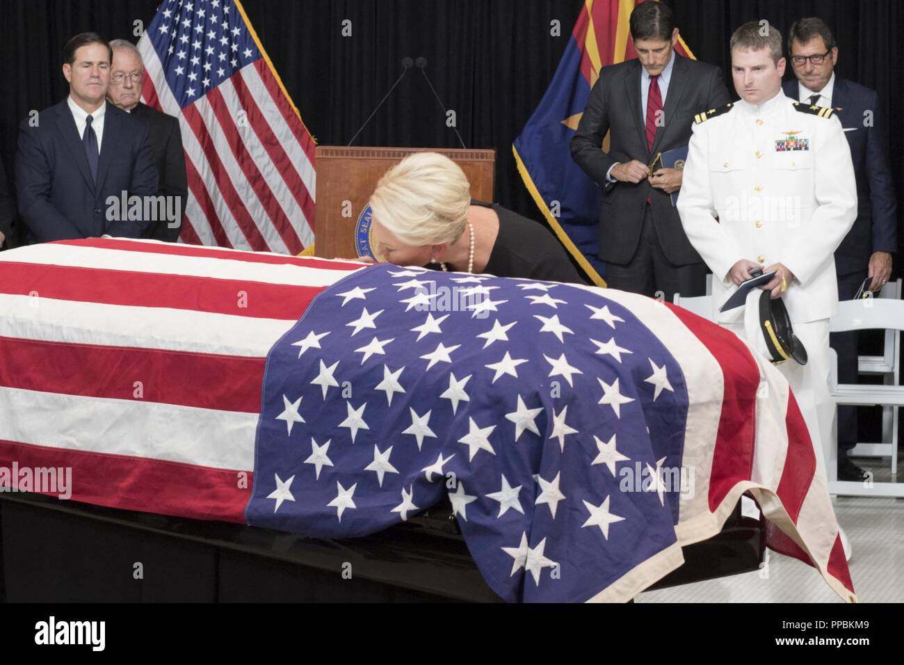 Arizona capitol building rotunda hi-res stock photography and images ...