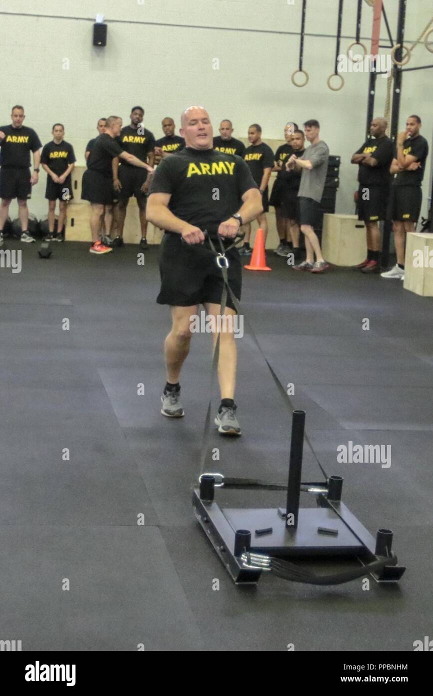 A Georgia Army National Guardsman with the Marietta-based Joint Force ...