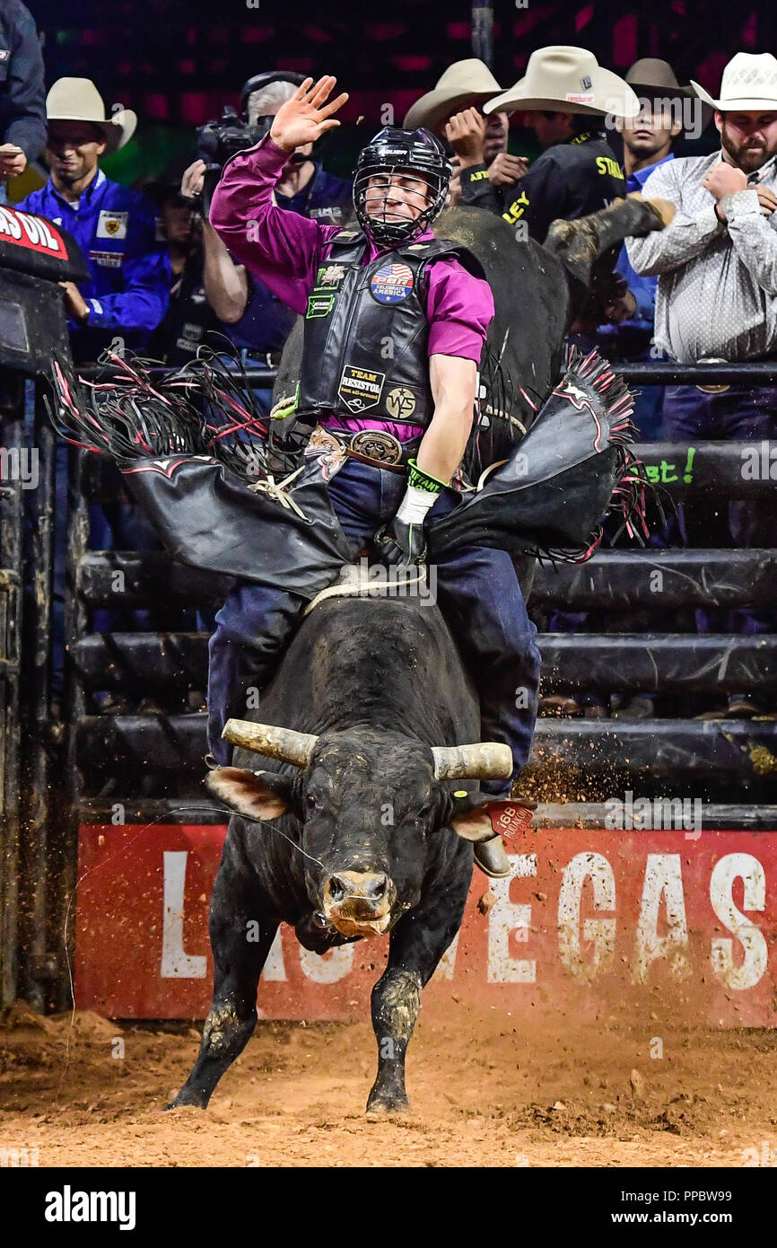 Fairfax, Virginia, USA. 23rd Sep, 2018. RAMON DE LIMA rides a bull ...