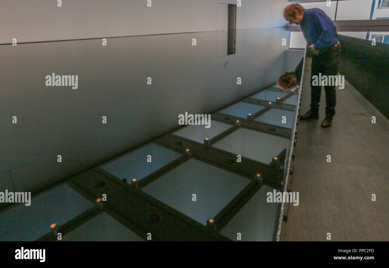 Richard wilson 20 hi-res stock photography and images - Alamy