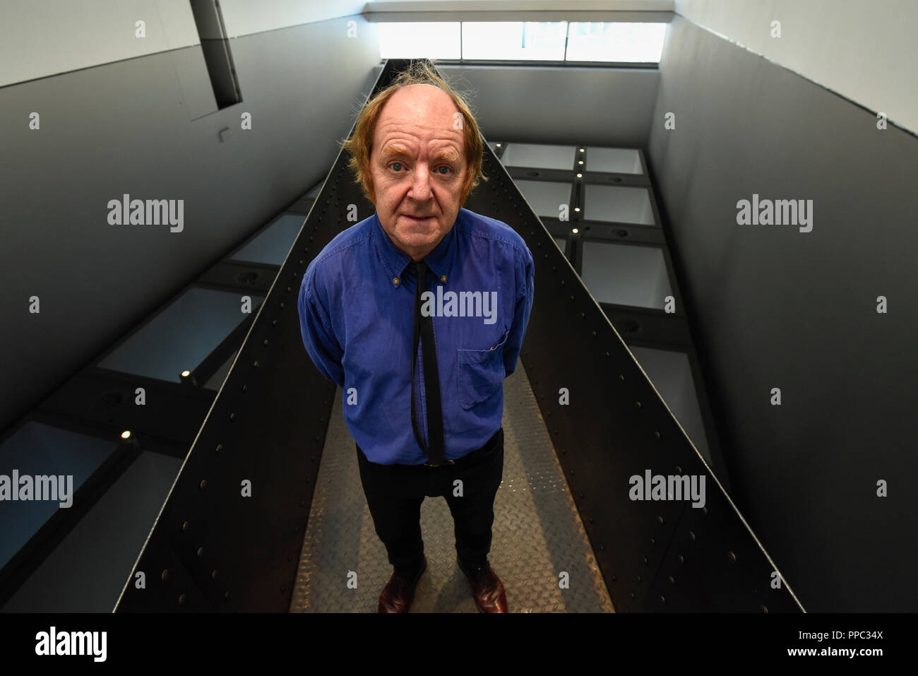 Sump oil hi-res stock photography and images - Alamy