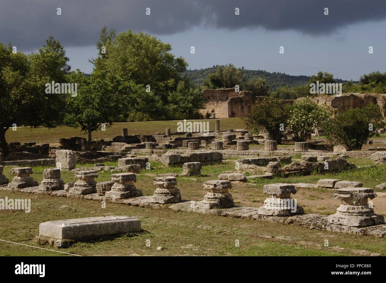 Greek Art. The Leonidaion. Lodging place for athletes taking part in ...