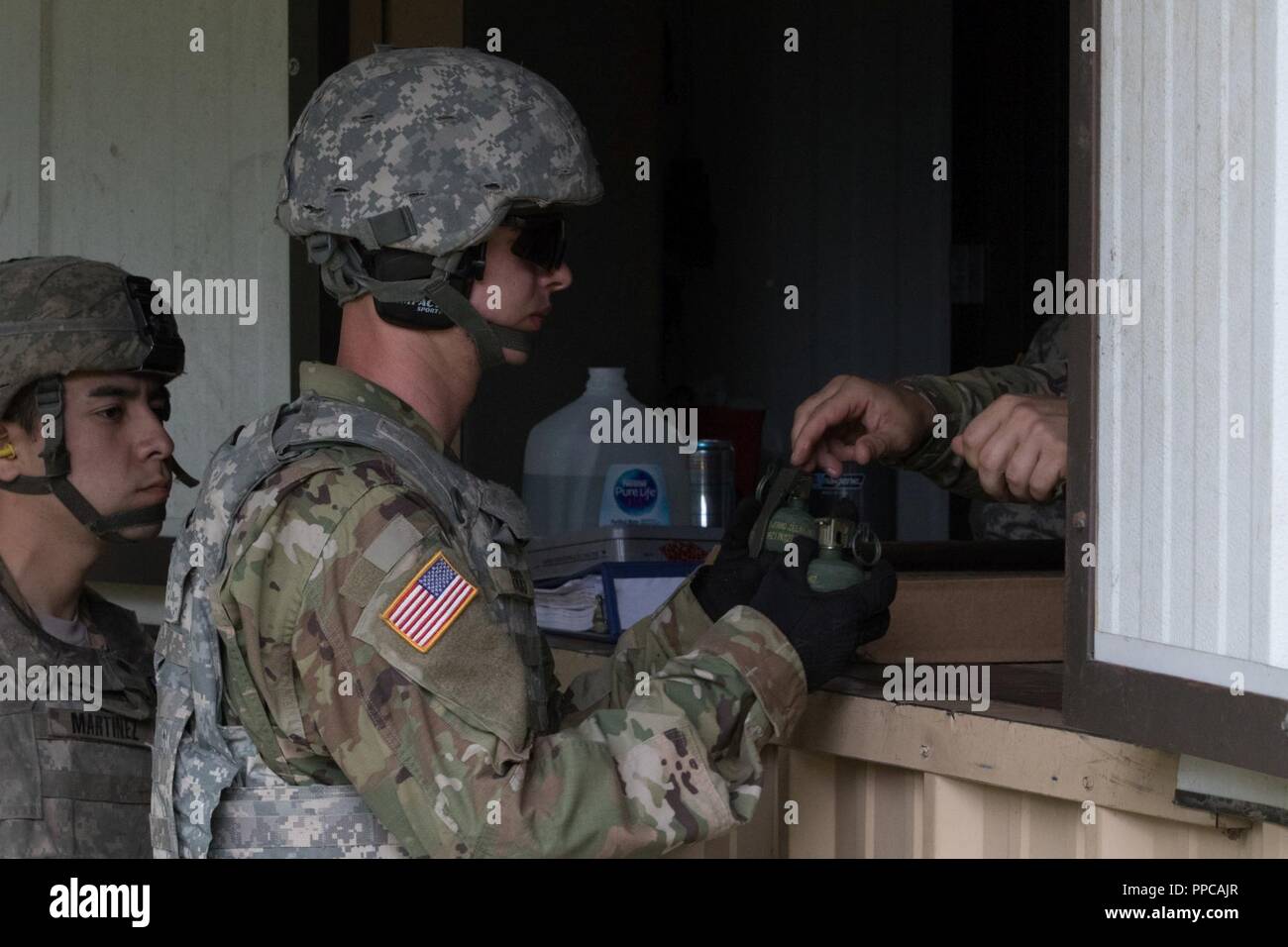4th Battalion, 31st Infantry Regiment, 2nd Brigade Combat Team Soldiers ...