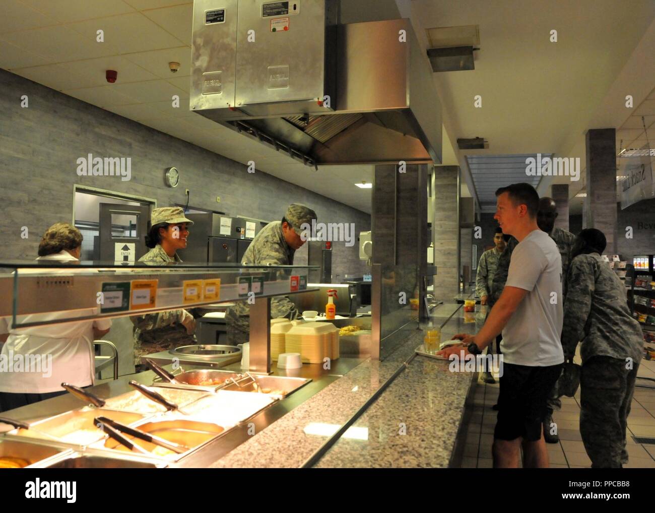 104 fighter wing hi-res stock photography and images - Alamy