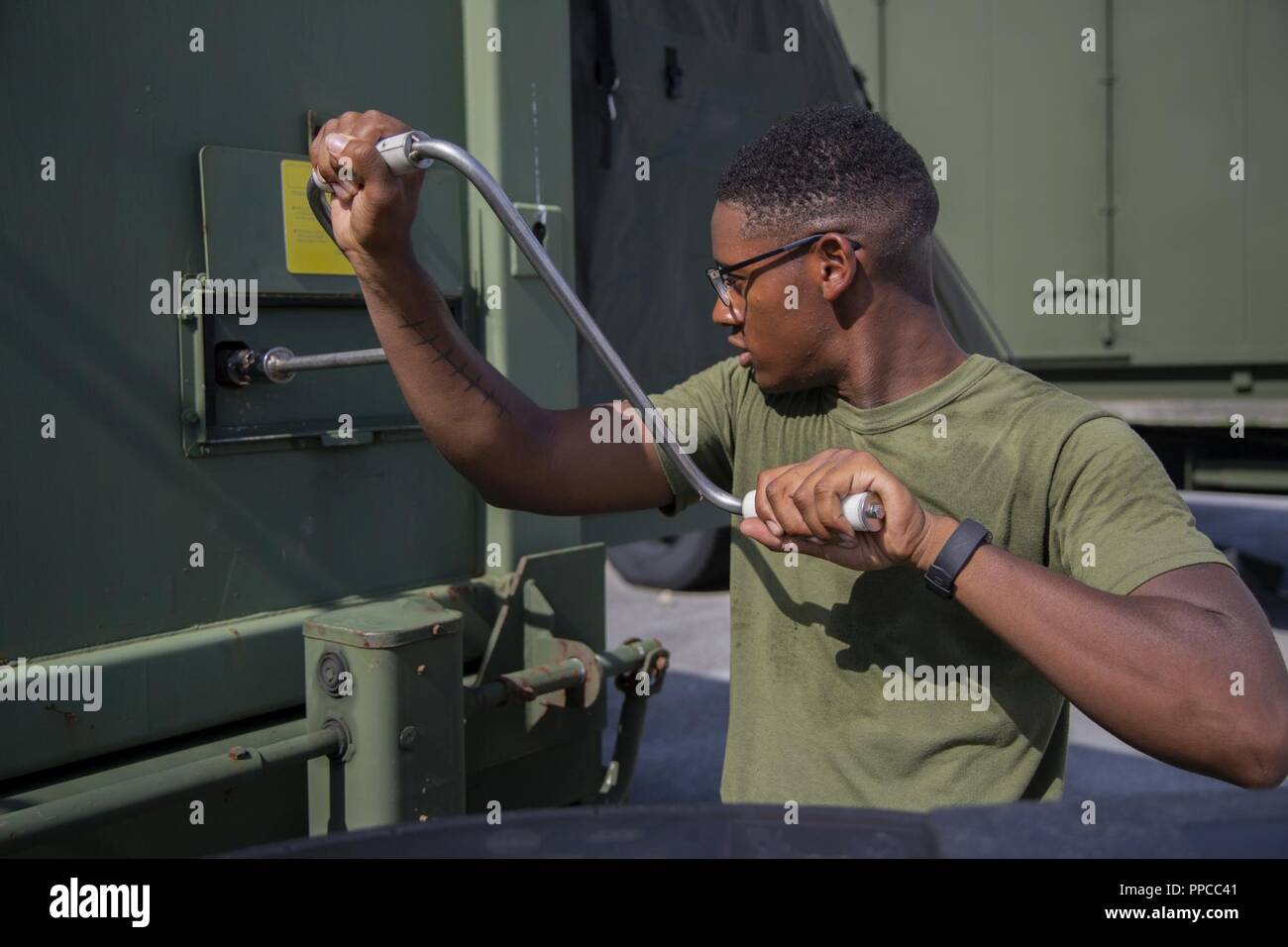 Expeditionary Field Kitchen High Resolution Stock Photography and ...
