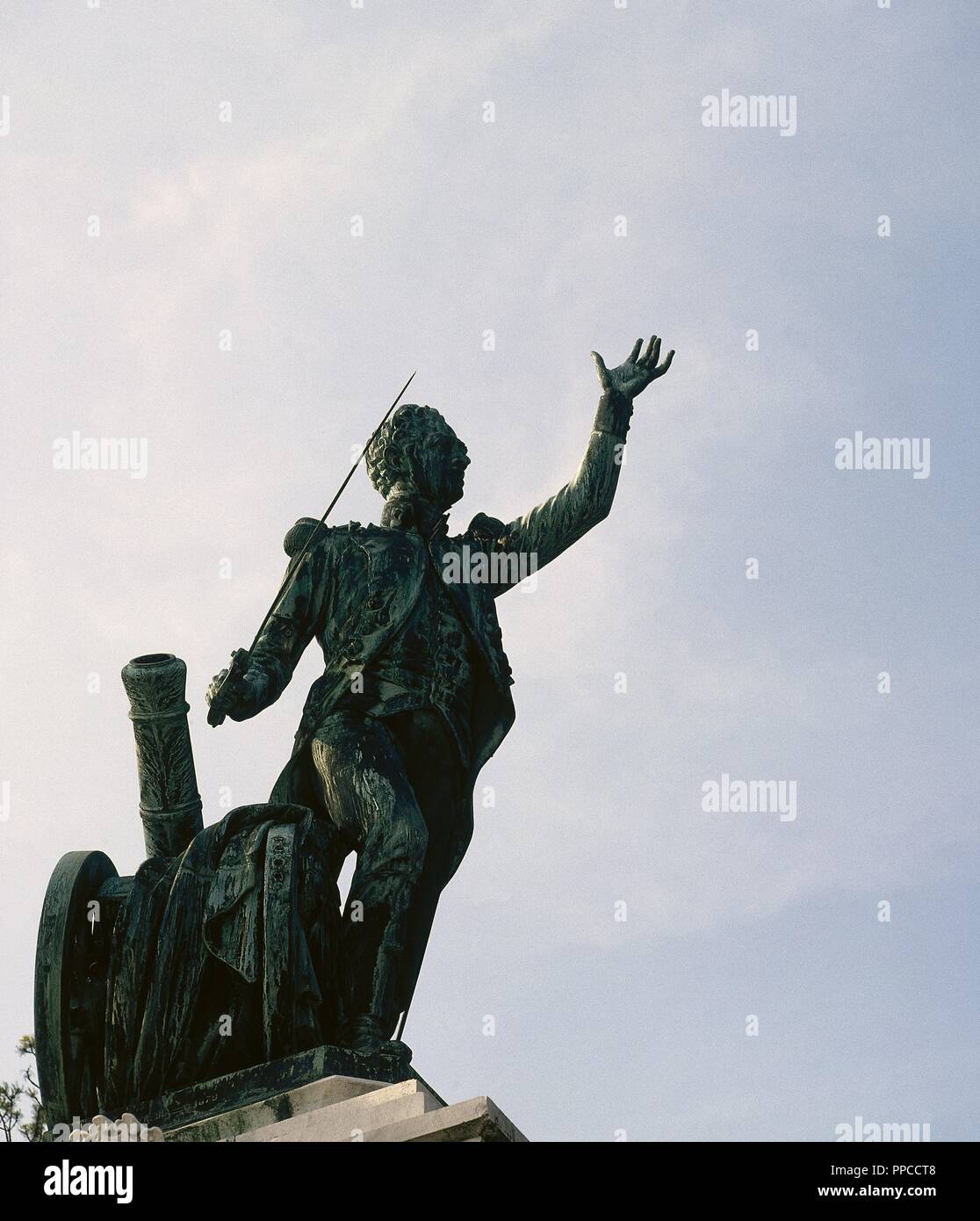 Statue pedro velarde hero spanish hi-res stock photography and images ...