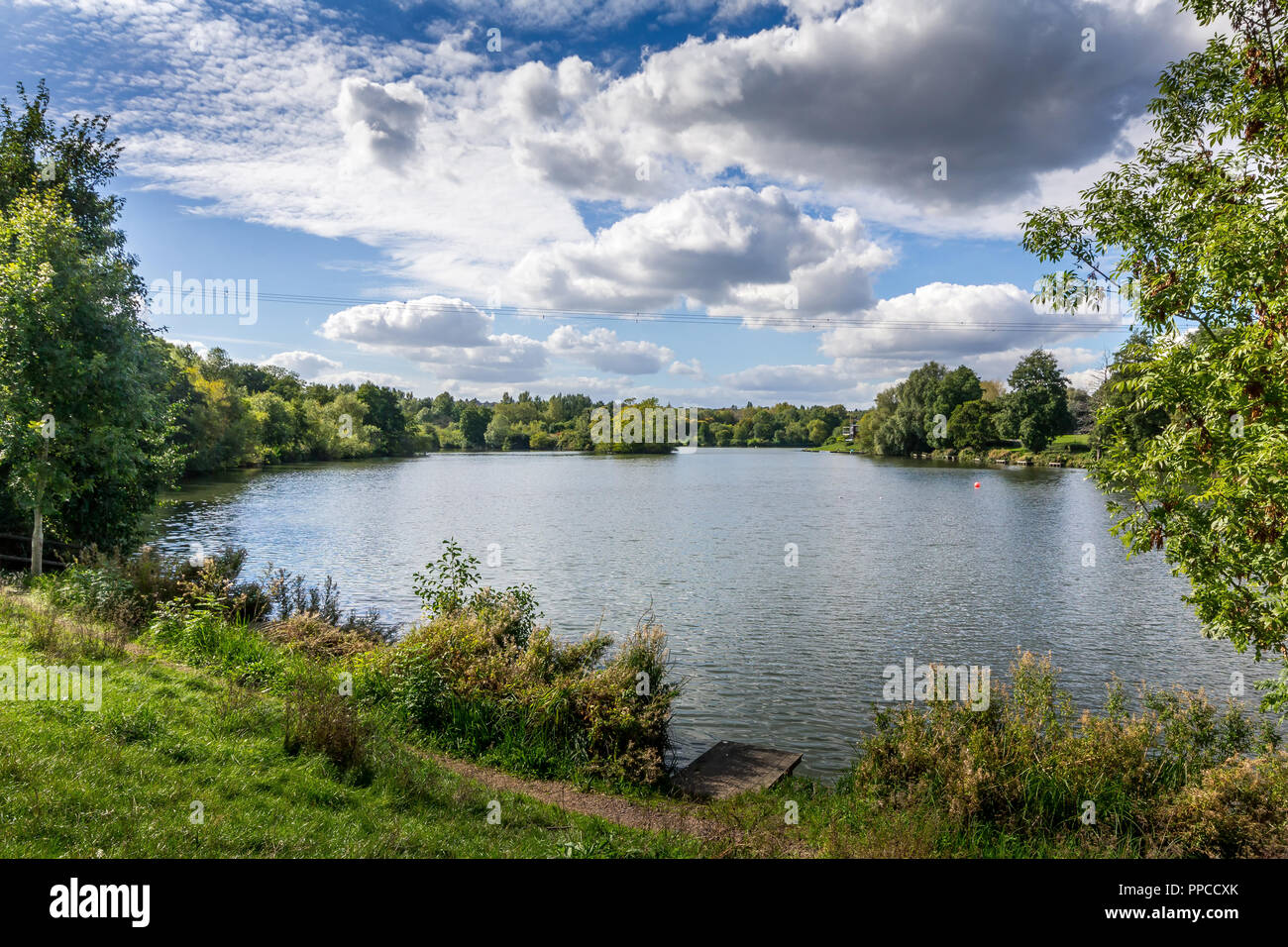 Lakeside views from Arrow Valley Park in Redditch, Worcestershire ...