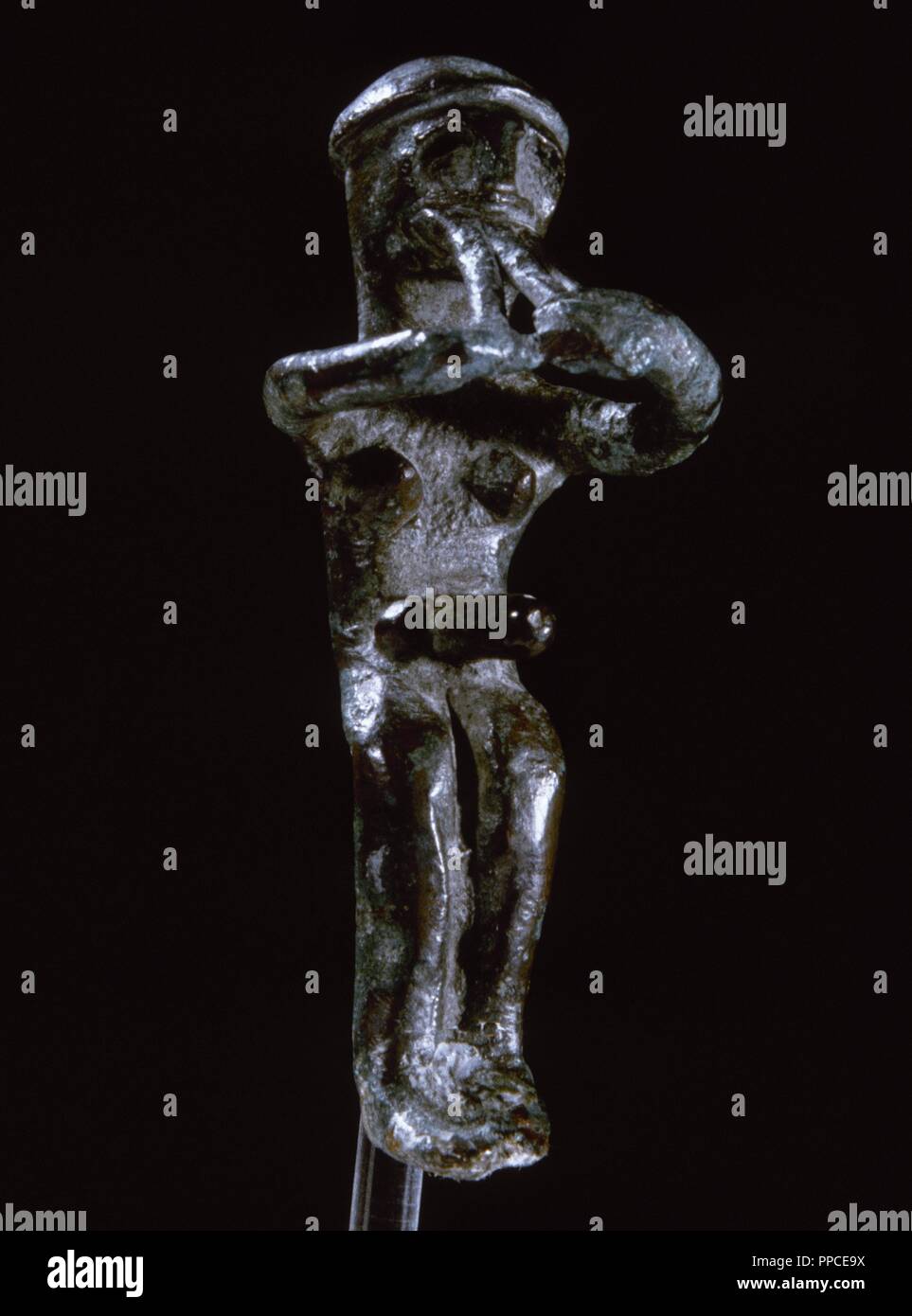 Nuragic civilization. Bronze Era. Statue of musician playing a ...