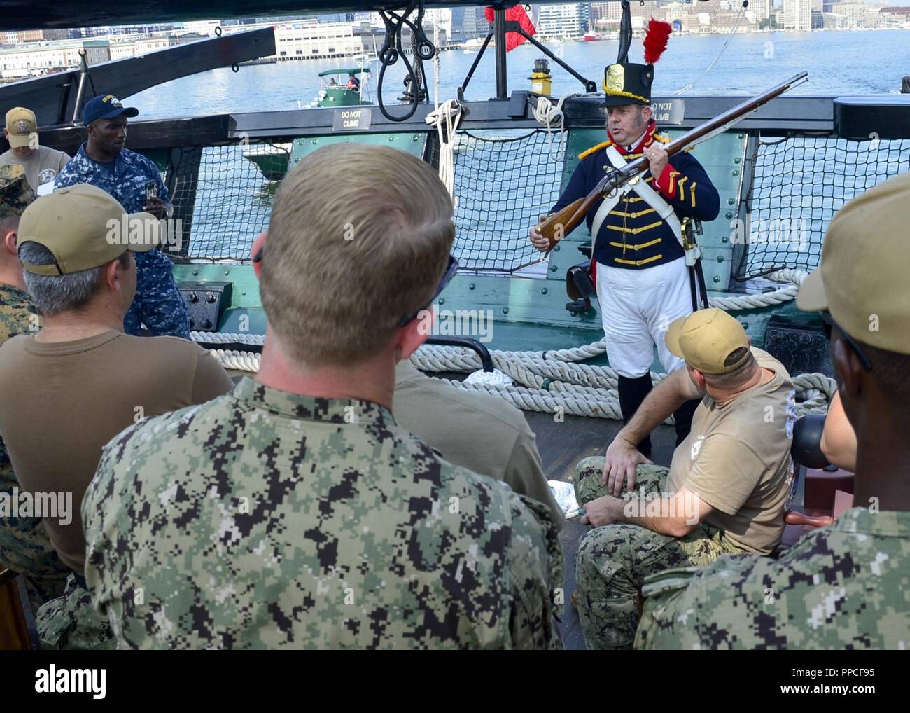 Uss constitution 1812 marine guard hi-res stock photography and images ...