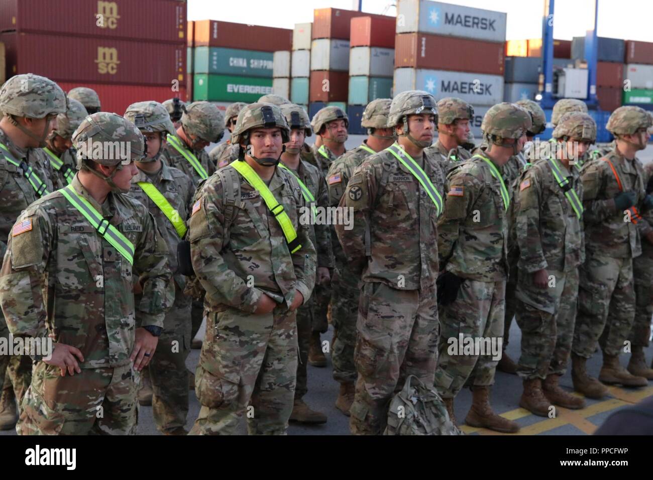 Solders with the 2/278th Armored Cavalry Regiment, a National Guard ...