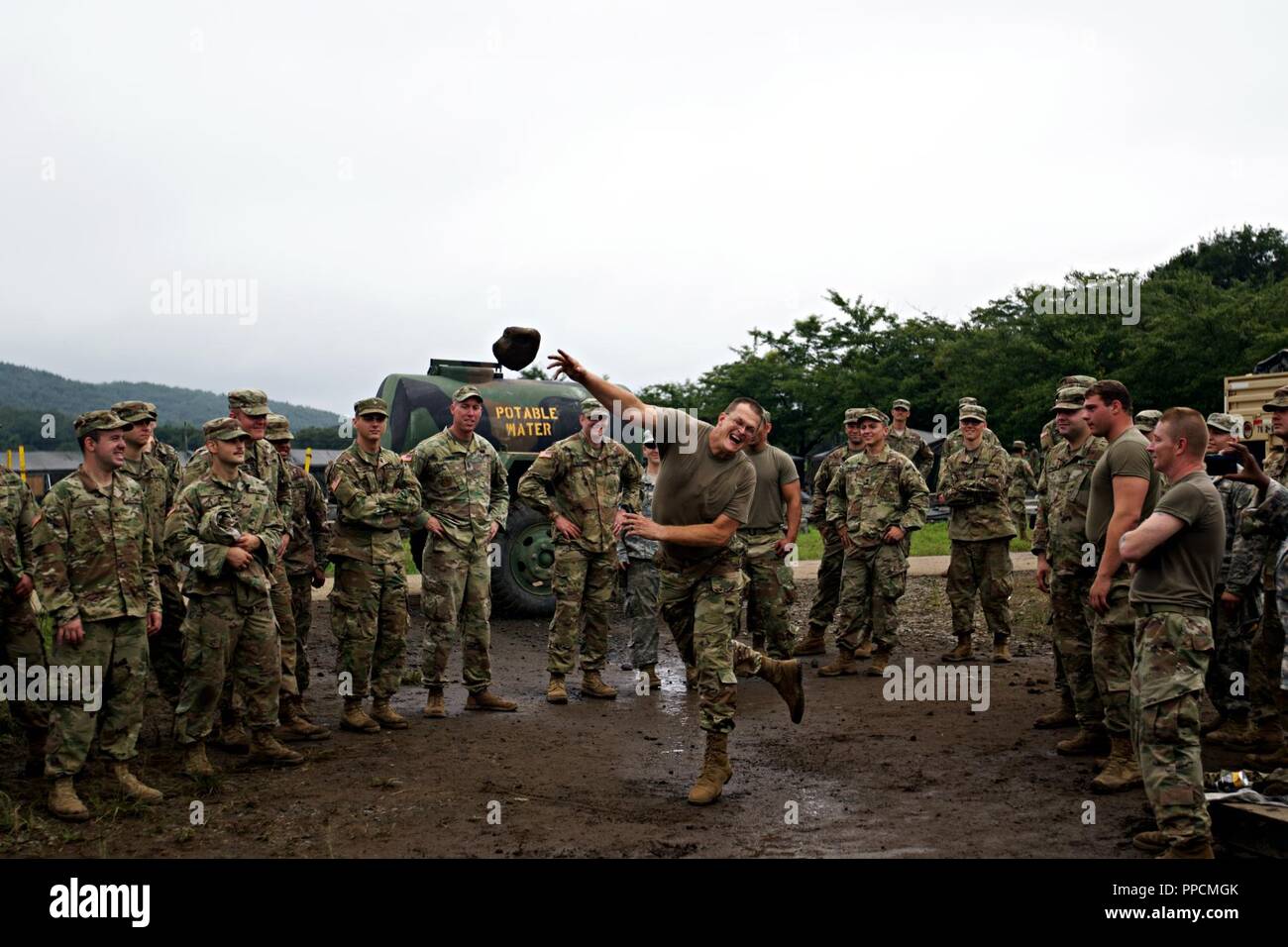 Soldiers of the Indiana National Guard’s 76th Infantry Brigade Combat ...