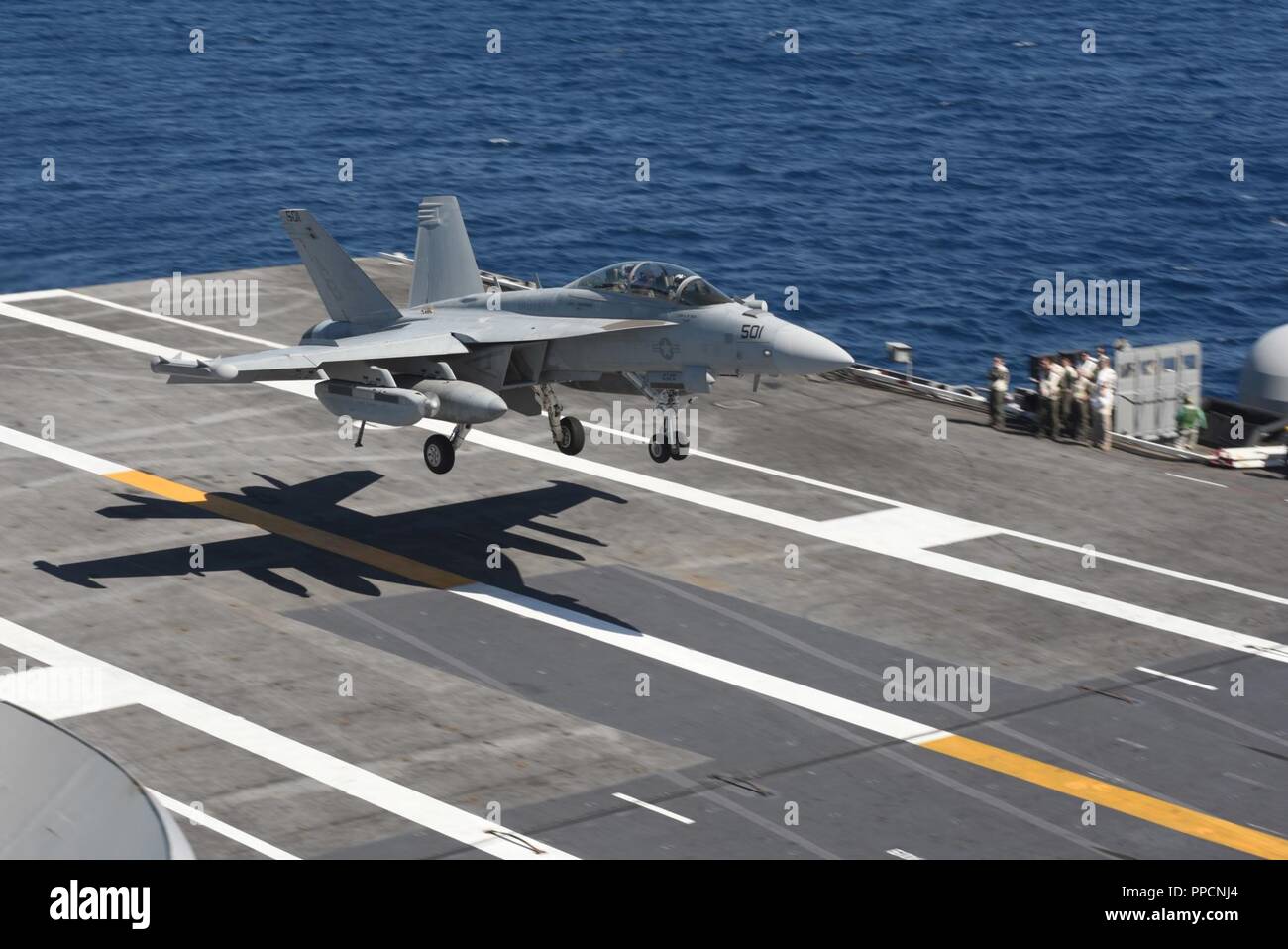 OCEAN (Aug. 29, 2018) An EA-18G Growler, assigned to the "Rooks" of ...