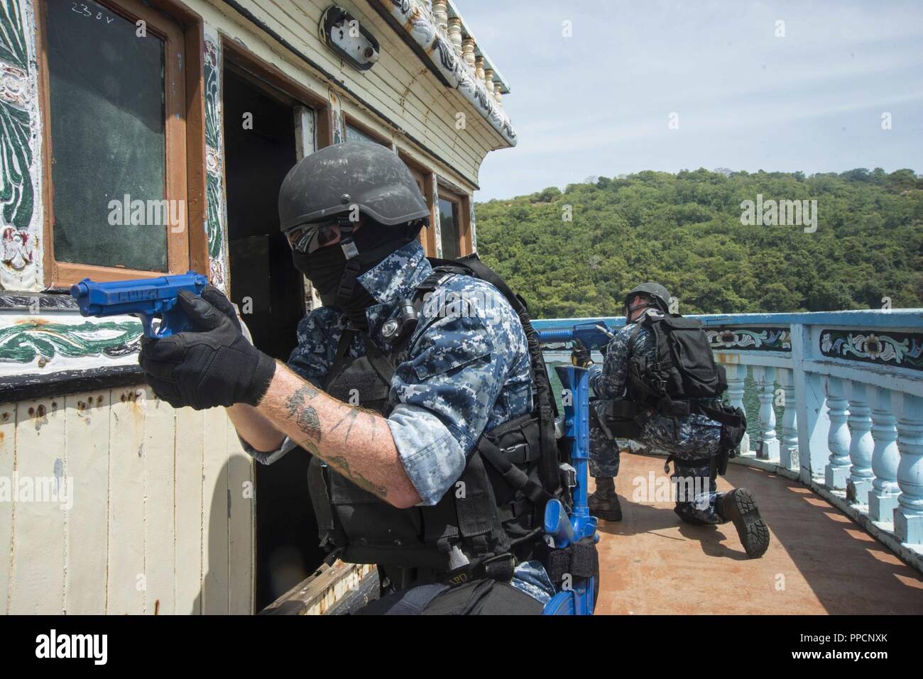 TRINCOMALEE, SRI LANKA (Aug. 25, 2018) Sailors assigned to the visit ...