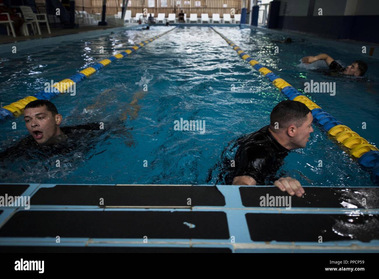 U.S. Army Soldiers assigned to the 10th Mountain Division, compete in ...