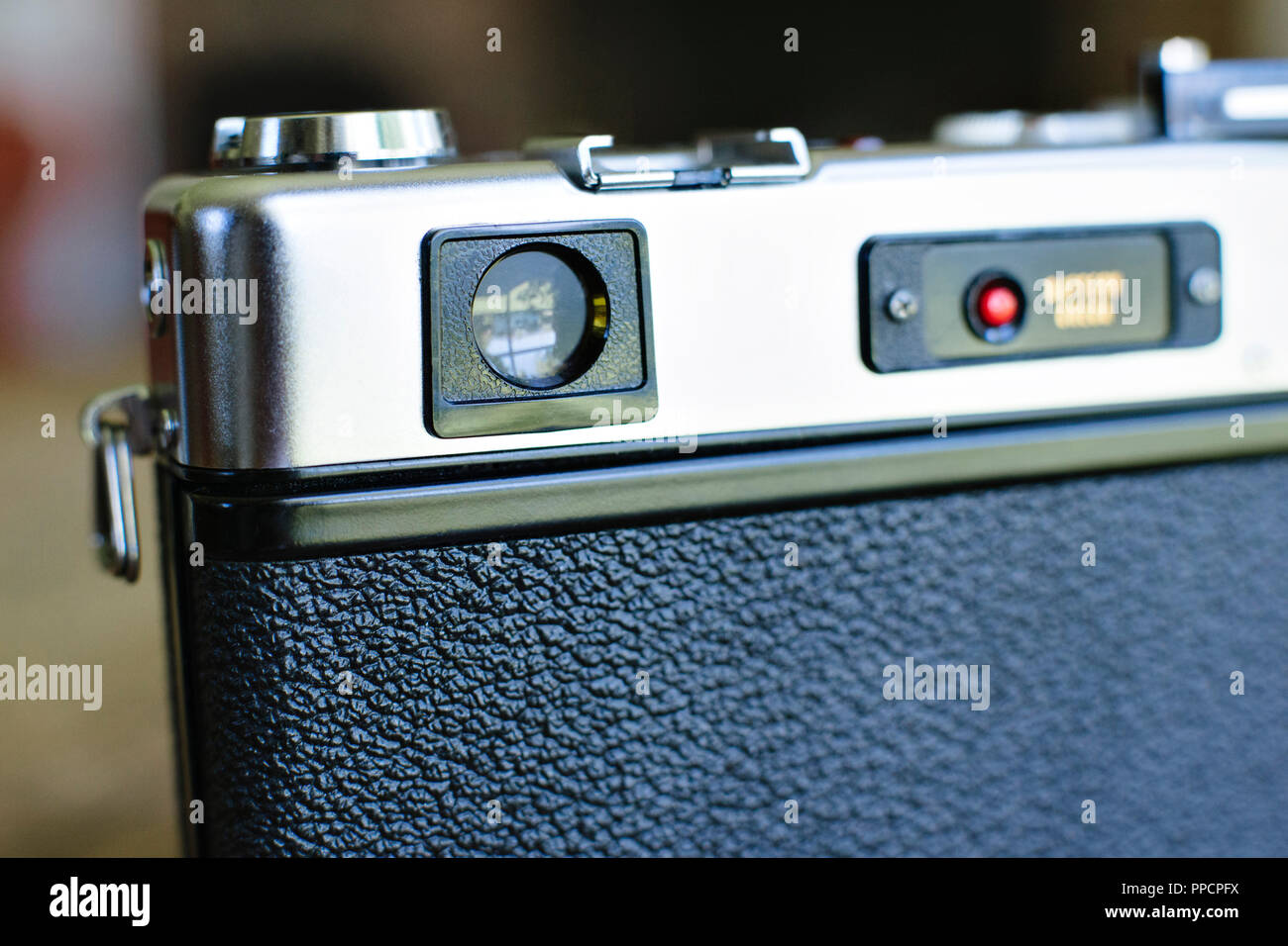 Retro vintage camera hi-res stock photography and images - Alamy