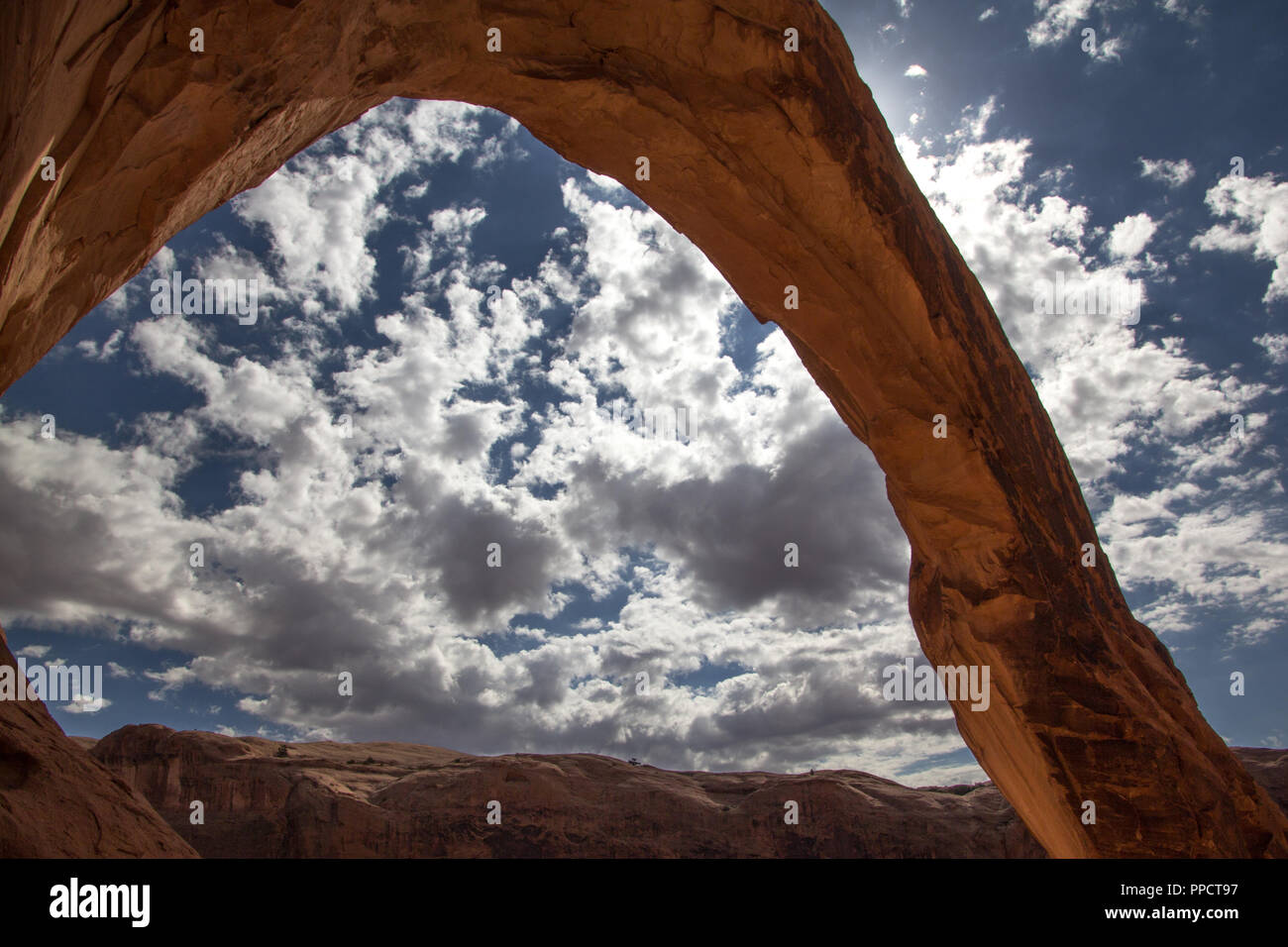 Free standing arch hi-res stock photography and images - Alamy