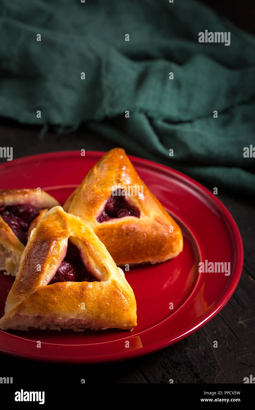 Open pies with filling hi-res stock photography and images - Alamy